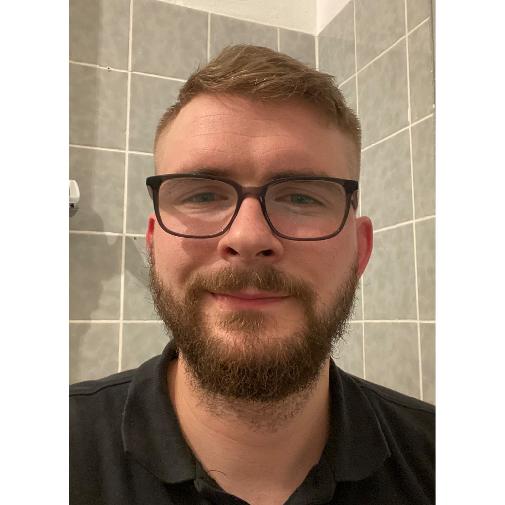 Dennis David - Zweiradmechatroniker - Riller & Schnauck GmbH Motorrad ...