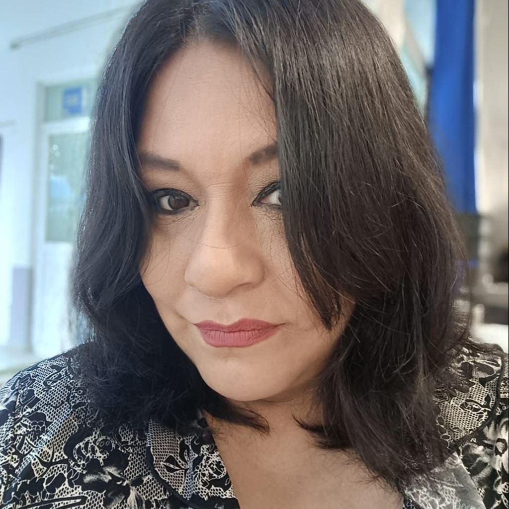 Laura Blue - Docente Universitario - Universidad Insurgentes | XING