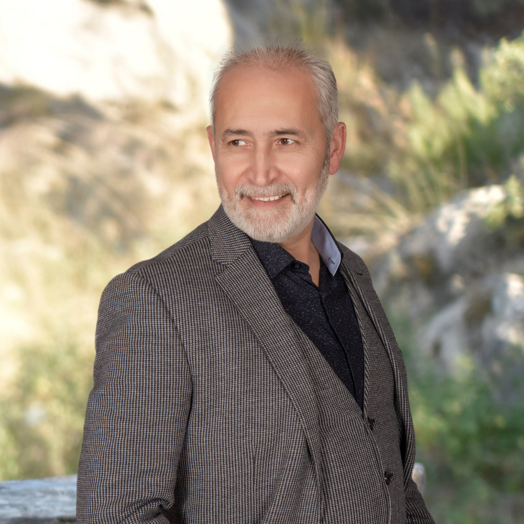 Hasan Akbas - CEO - Grafik Design 2000 | XING