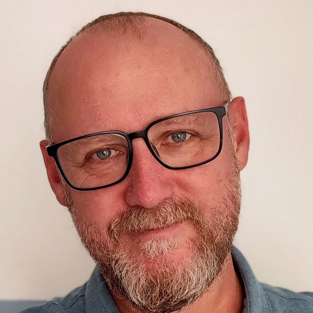 René Bernard: Arbeitstätig | XING