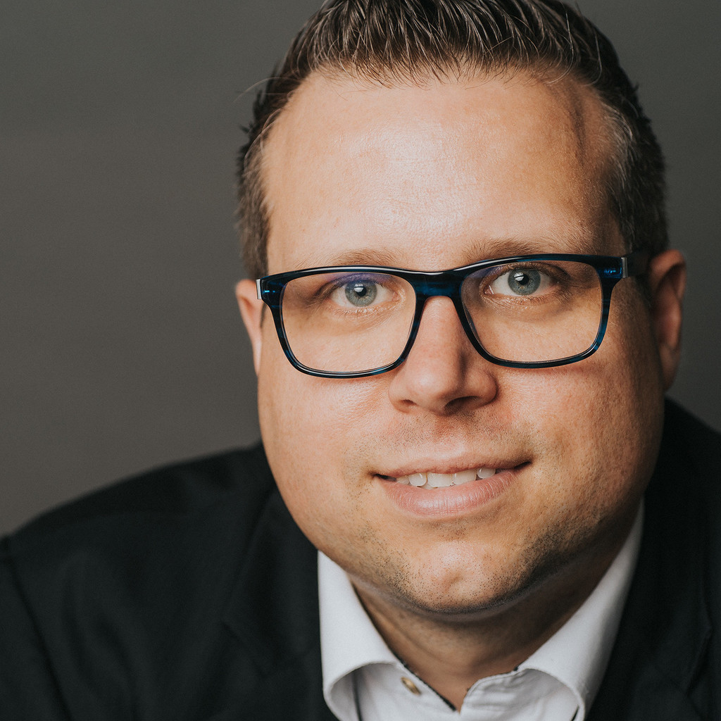 Michael Büttner - Managing Director - Cloud Advisory & Acceleration ...