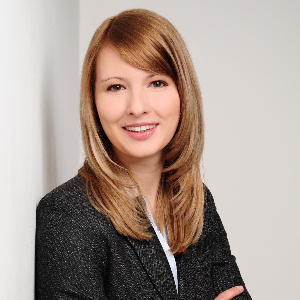 Juliane Becker - Produktmanagerin - Festo AG & Co. KG | XING