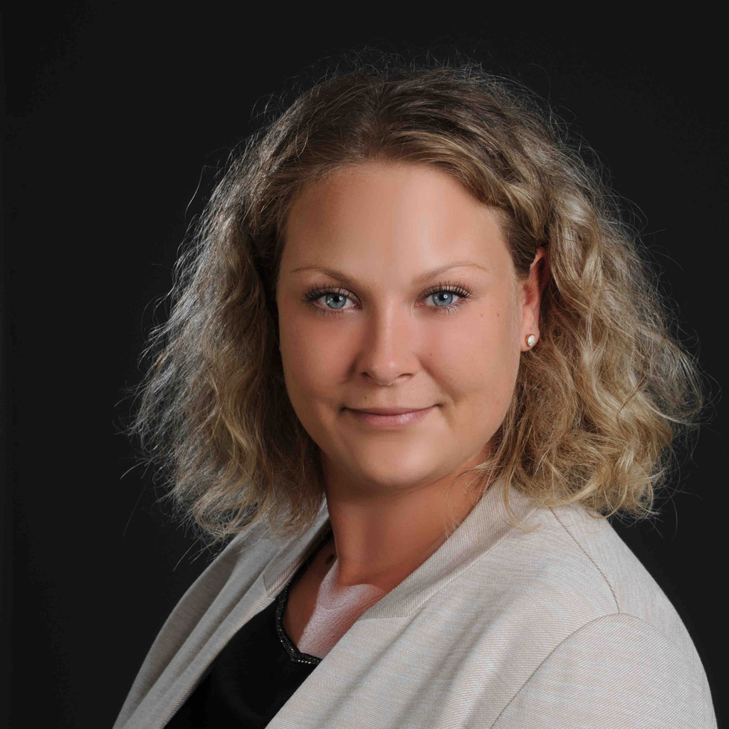 Lisa Schäfer - Sales Manager Porsche AG - Samvardhana Motherson ...