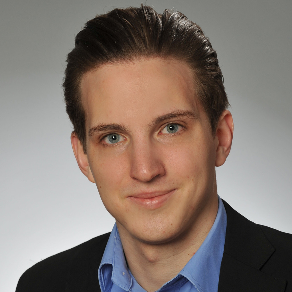 Daniel Heßler - Application Management Business Intelligence - COMPO ...