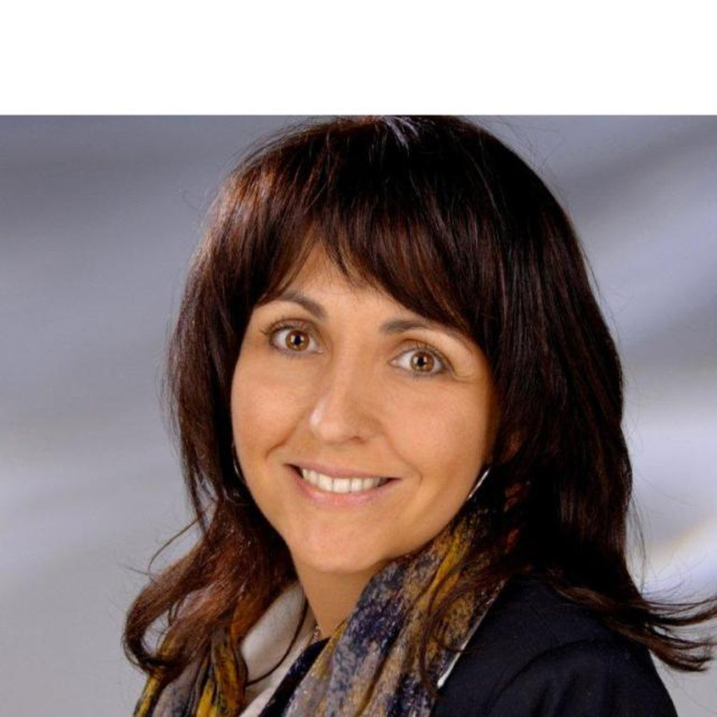 Sandra Alex's Instagram, Twitter & Facebook on IDCrawl