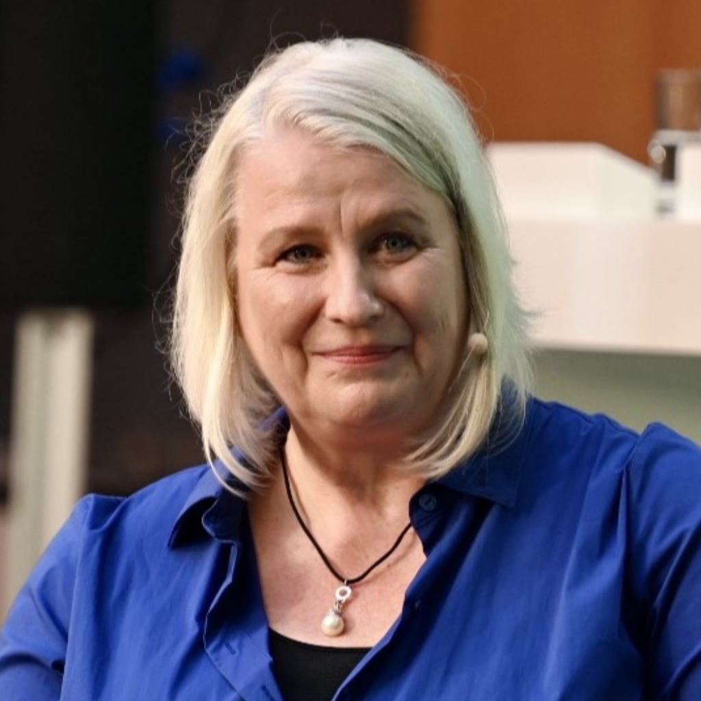 Maria Pfeiffer's Instagram, Twitter & Facebook on IDCrawl