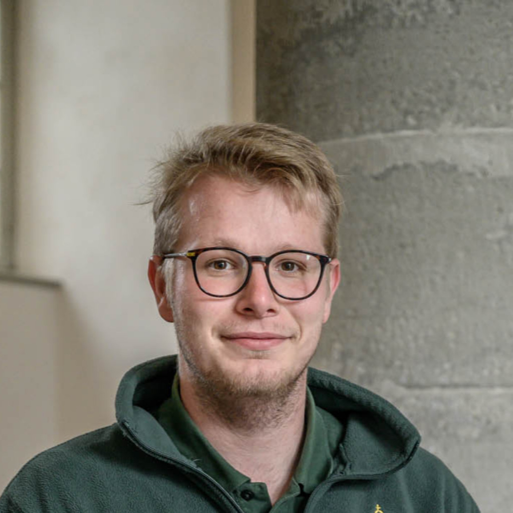 Niklas Strobel - Weinküfermeister - Weingut Aufricht Gbr | XING