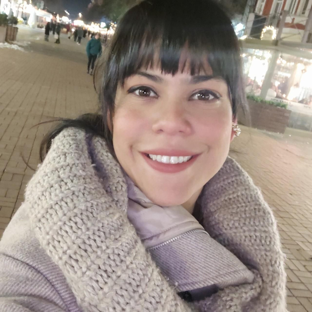 anabel castro - Digital Marketing Specialist - Interfaz | XING