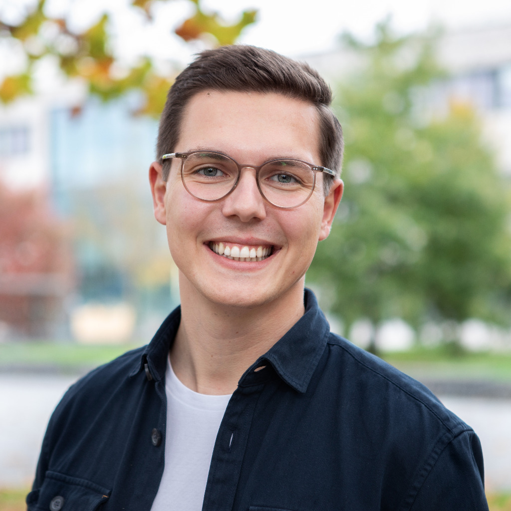 Adrian Hien - Recruiter - Piening GmbH | XING