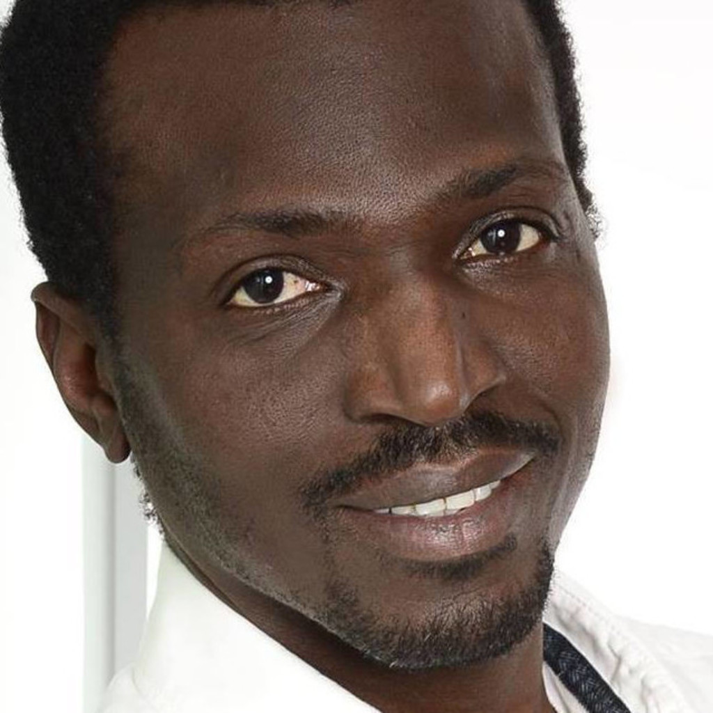 maman salissou oumarou - Autor/Filmemacher - http://thevoiceforum.org ...