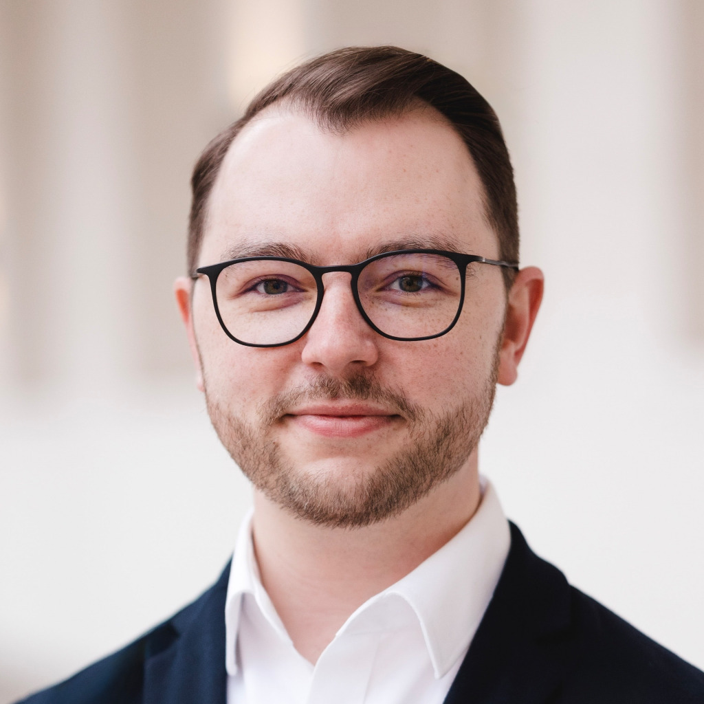 Daniel Aurich - Spezialist für Kapitalanlageimmobilien - tecis® AG | XING