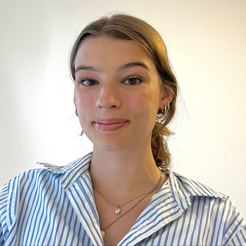 Sarah Francke - Talent Acquisition | Werkstudentin - DIS AG | LHH ...