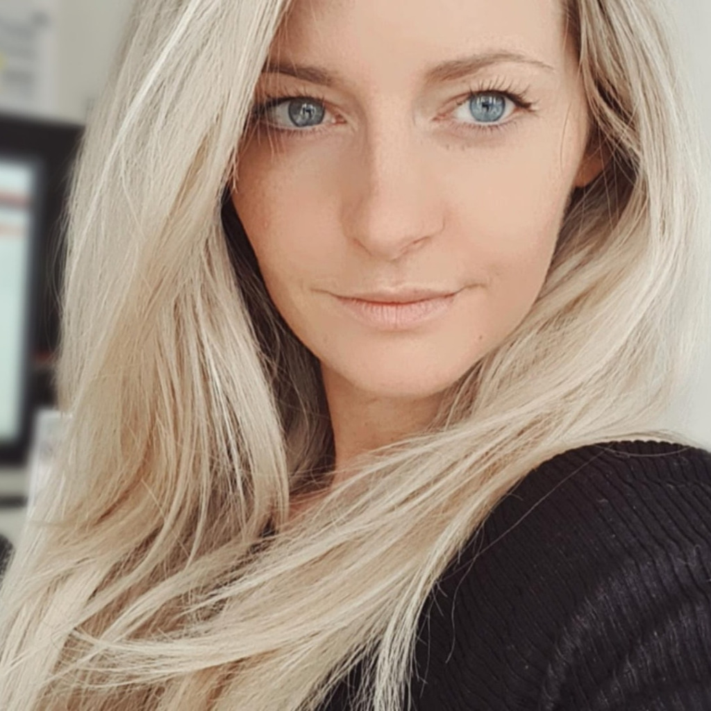 Stephanie Gruber - Marketing - UNITED OPTICS GmbH | XING