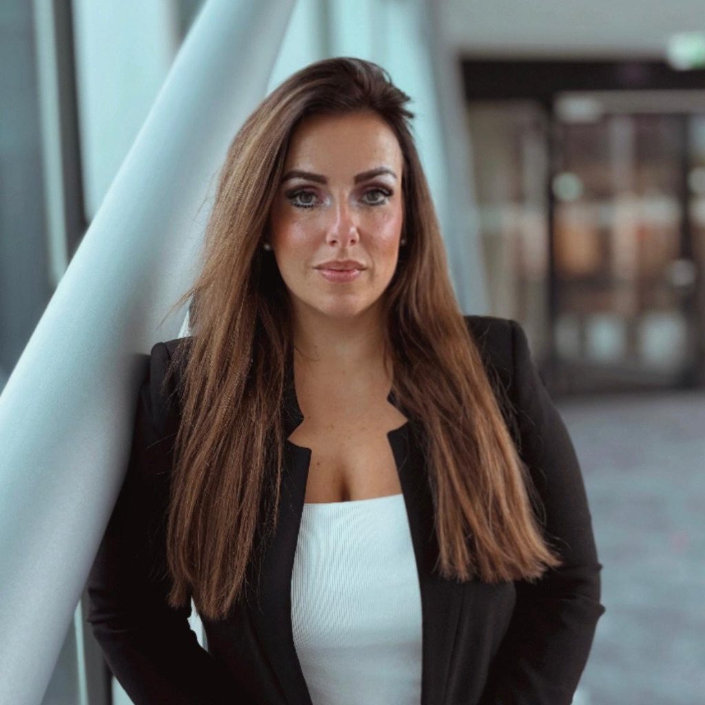 Laura Sommer - HR Business Partner - FUNKE MEDIENGRUPPE | XING