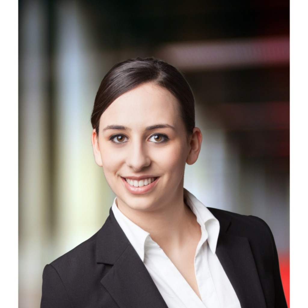 Miray Caliskan–Niemietz - Prokuristin - Client Project Manager - HSBC ...