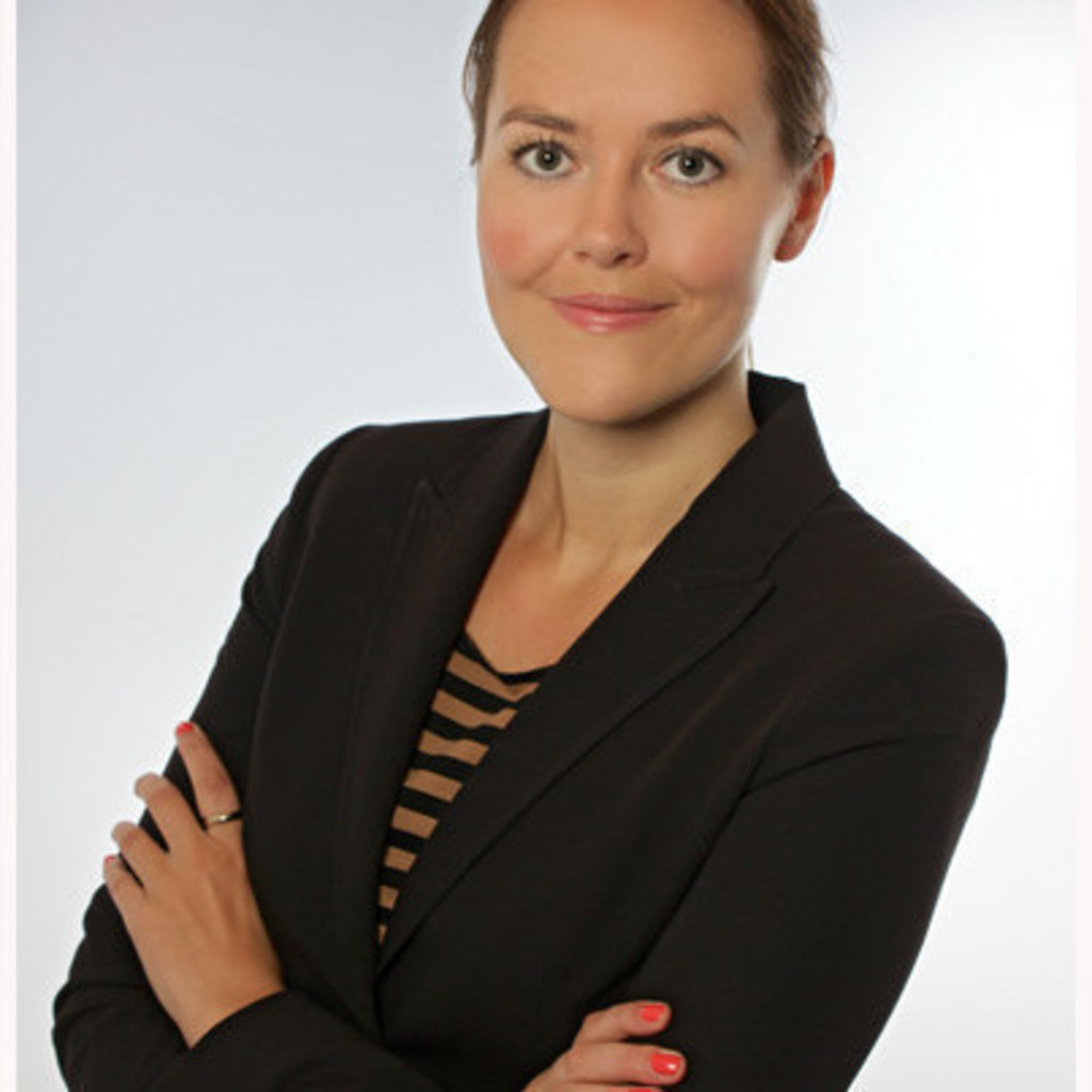 Stephanie Kramer - Corporate Online Marketing Specialist - emco Group ...