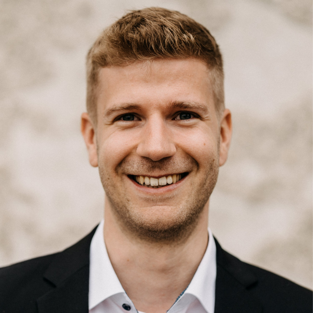 Dr. Martin Becker - Senior Consultant Sustainable Controlling & Finance ...