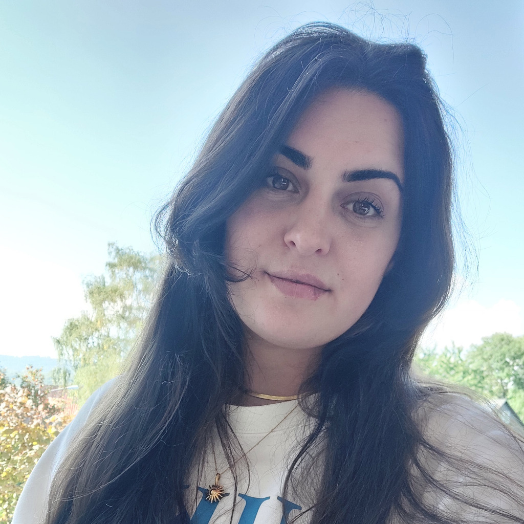 Julia Ide: Ausbildung und Berufserfahrung | XING