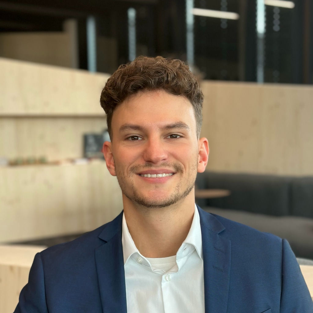 Benjamin Block - Leitung Karriereberatung | Prokurist - KAARISMA ...