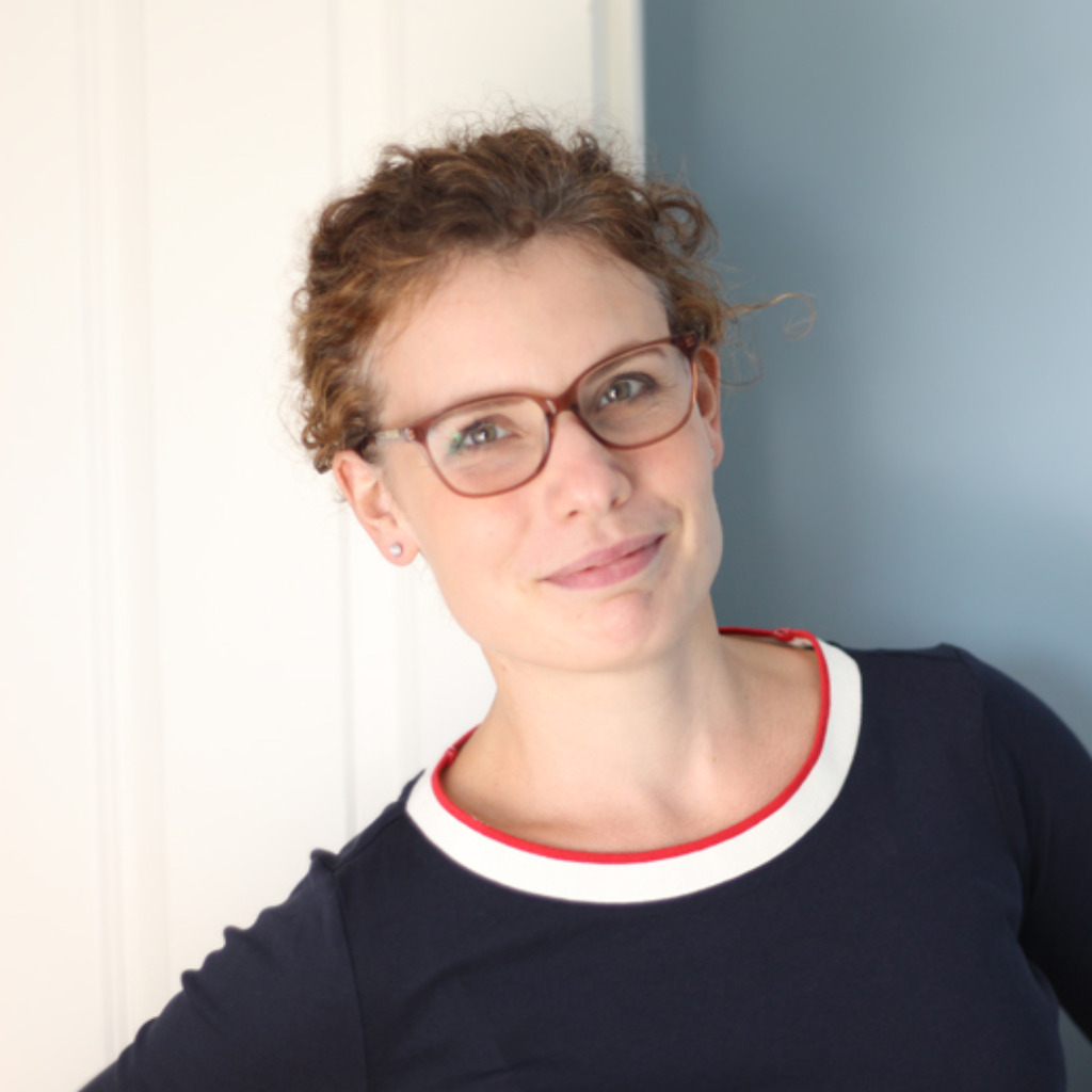 Stephanie Roßbroich - Senior Expert Commercial Solutions - Eurowings ...