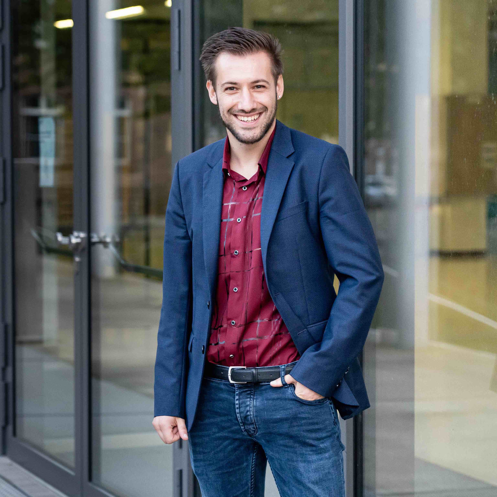 Lucas Laborius - Agenturleiter - Deutsche Vermögensberatung | XING