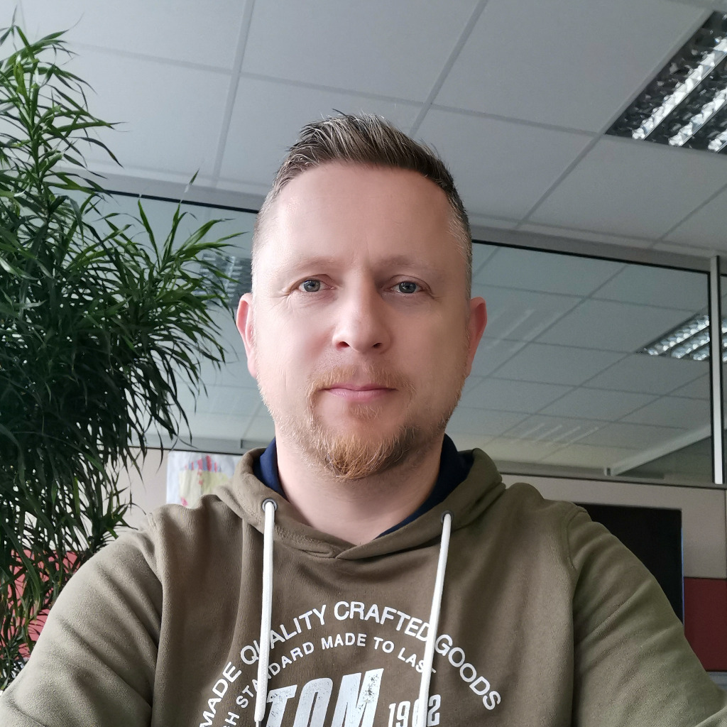 Laura Knoblauch's Instagram, Twitter & Facebook on IDCrawl