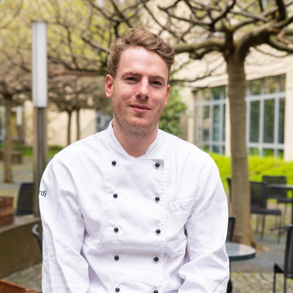 Rupert Carl Hutterer - Pâtissier - Munich Re (Group) | XING