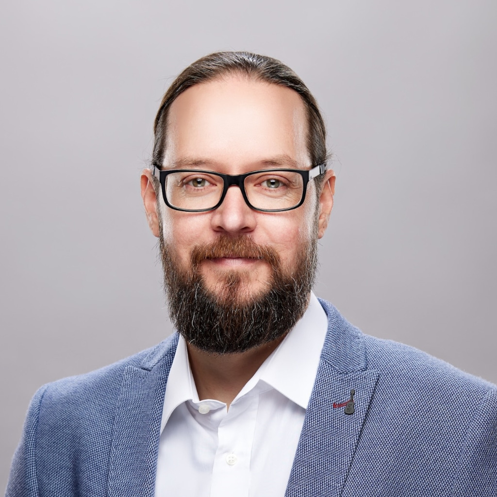 Frank Urban's Instagram, Twitter & Facebook on IDCrawl