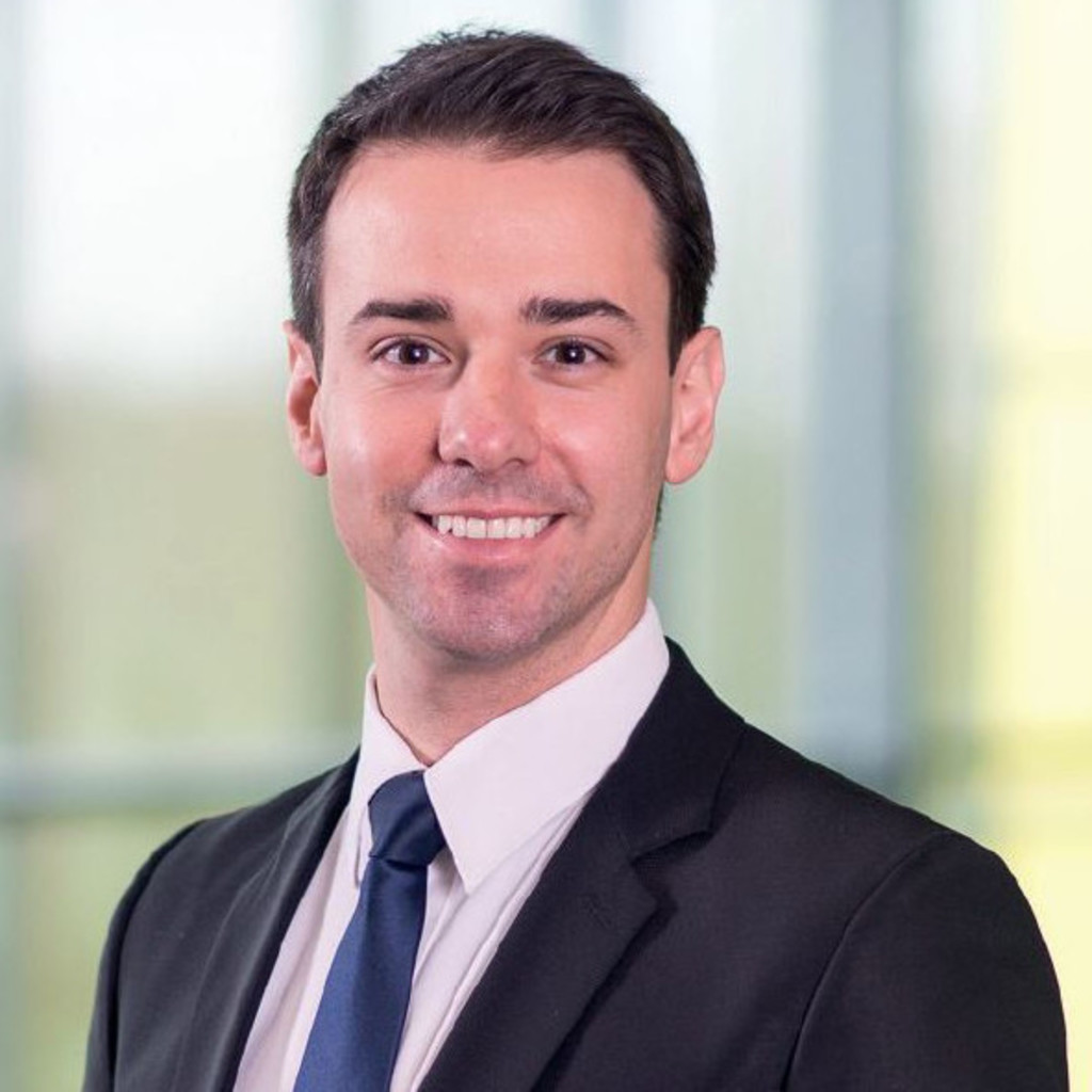 Alex Dogariu - Leiter Customer Management Strategy, Artificial ...