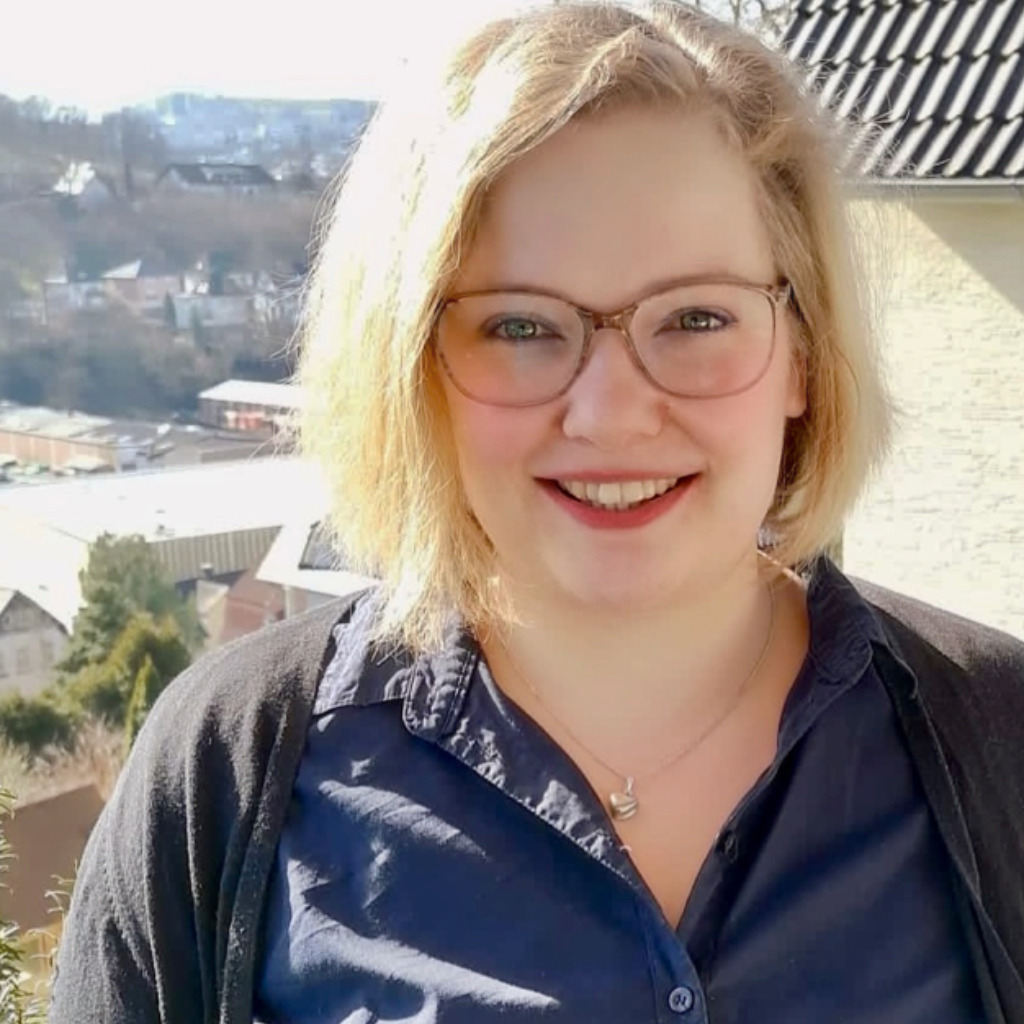 Nicole Trapp - Kreditsachbearbeiter für komplexe Firmen- und ...