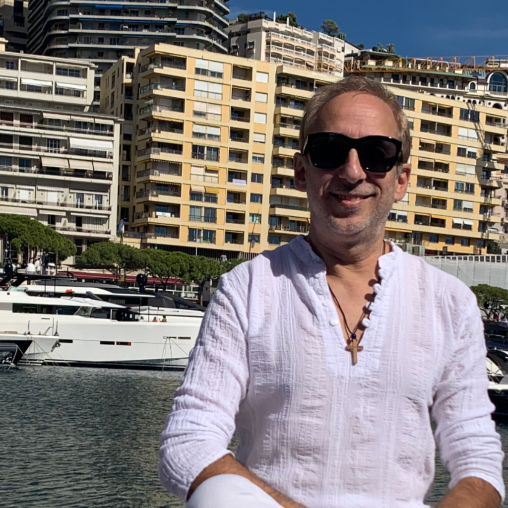 Christos Giannopoulos - Applications Engineer und Schulungsleiter ...