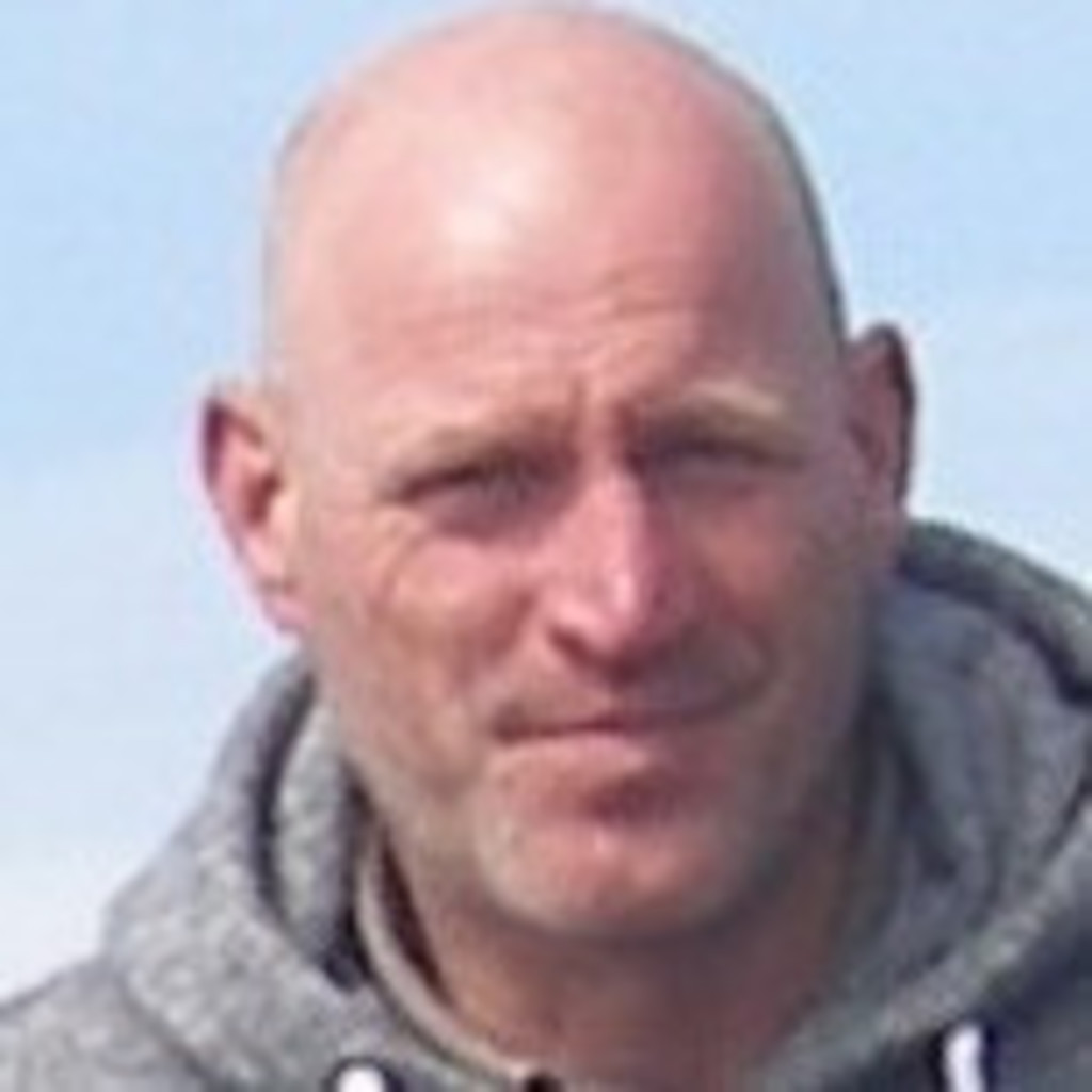 Ole Warning - Kfz-Meister - Autohaus "Alte Weide" GmbH Kiel ( Chrysler ...