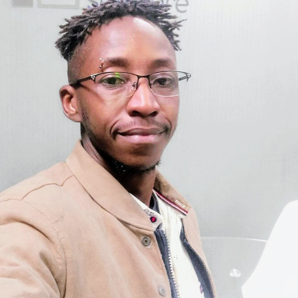 Riley Manda - Full Stack Developer - I am unemployed | XING