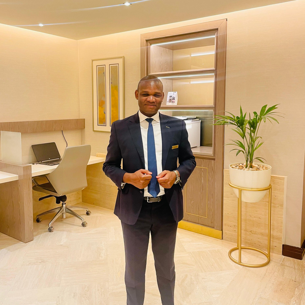 rading collins - Front Desk Receptionist - Intercontinental Doha Beach and Spa | XING