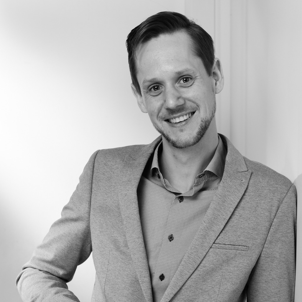 Philipp Schellhase - Digitalisierung & Digitale Transformation - AKAD ...