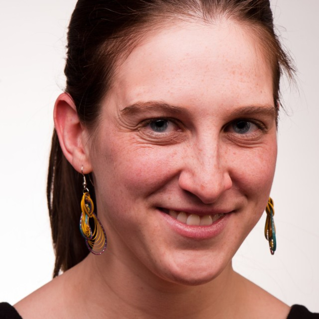 Lisa Zehner's Instagram, Twitter & Facebook on IDCrawl