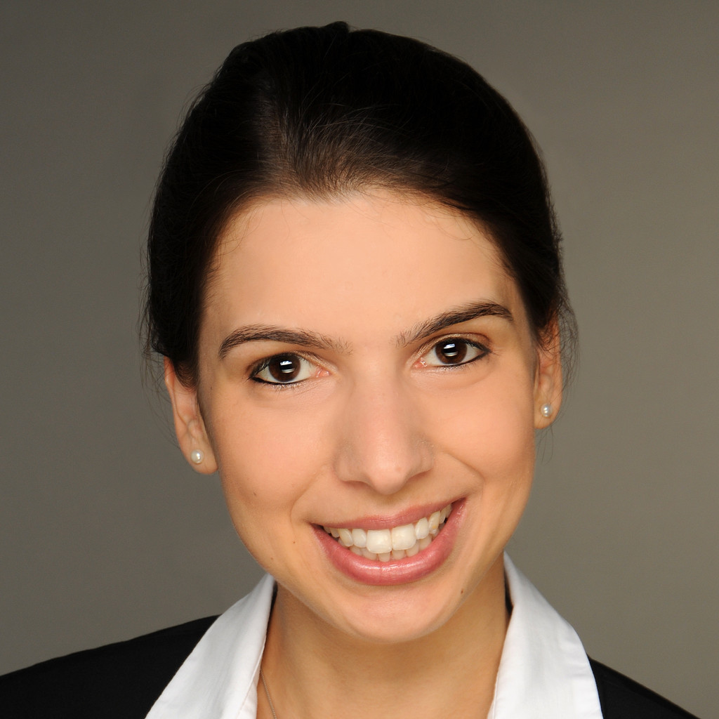 Clarissa Bayer - Marketing Manager B2C | Strategic Projects & Business ...