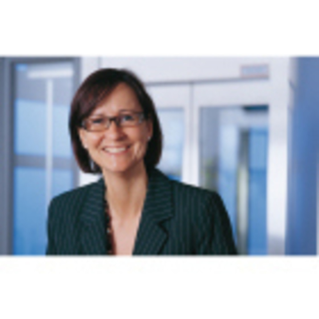Dr. Heike Bernard - VP for Consulting and Data Storytelling - Siemens ...