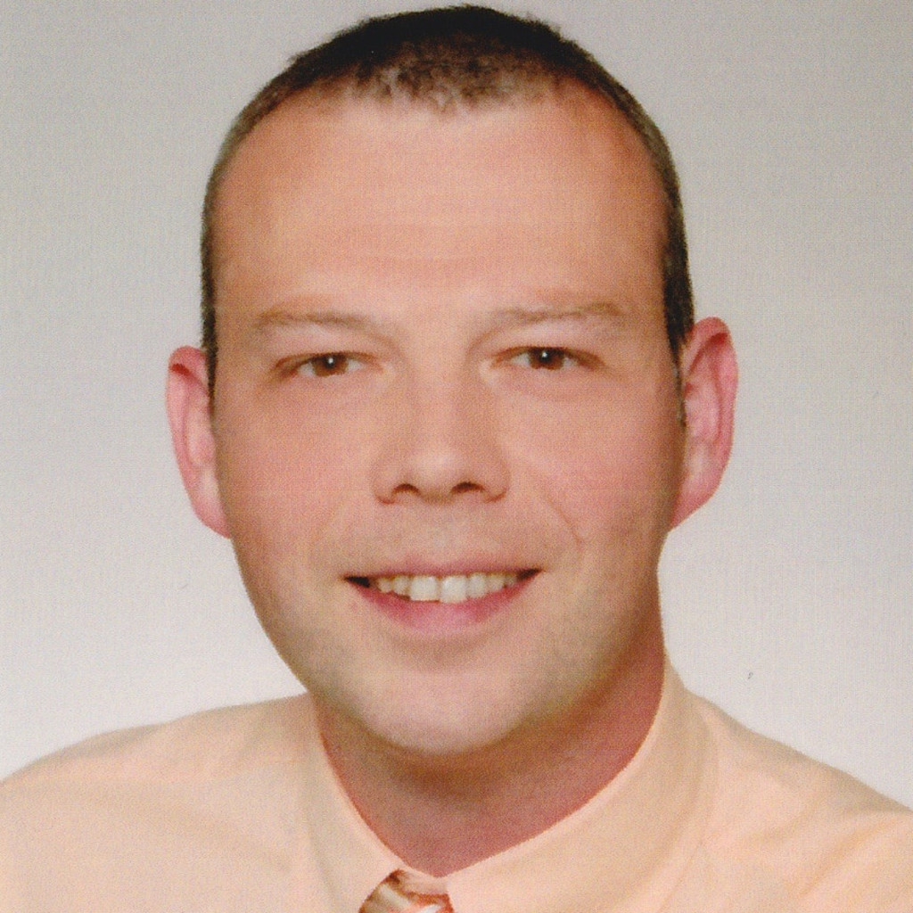 Matthias Becker - Stationsleitung Intensivstation - CaritasKlinikum ...