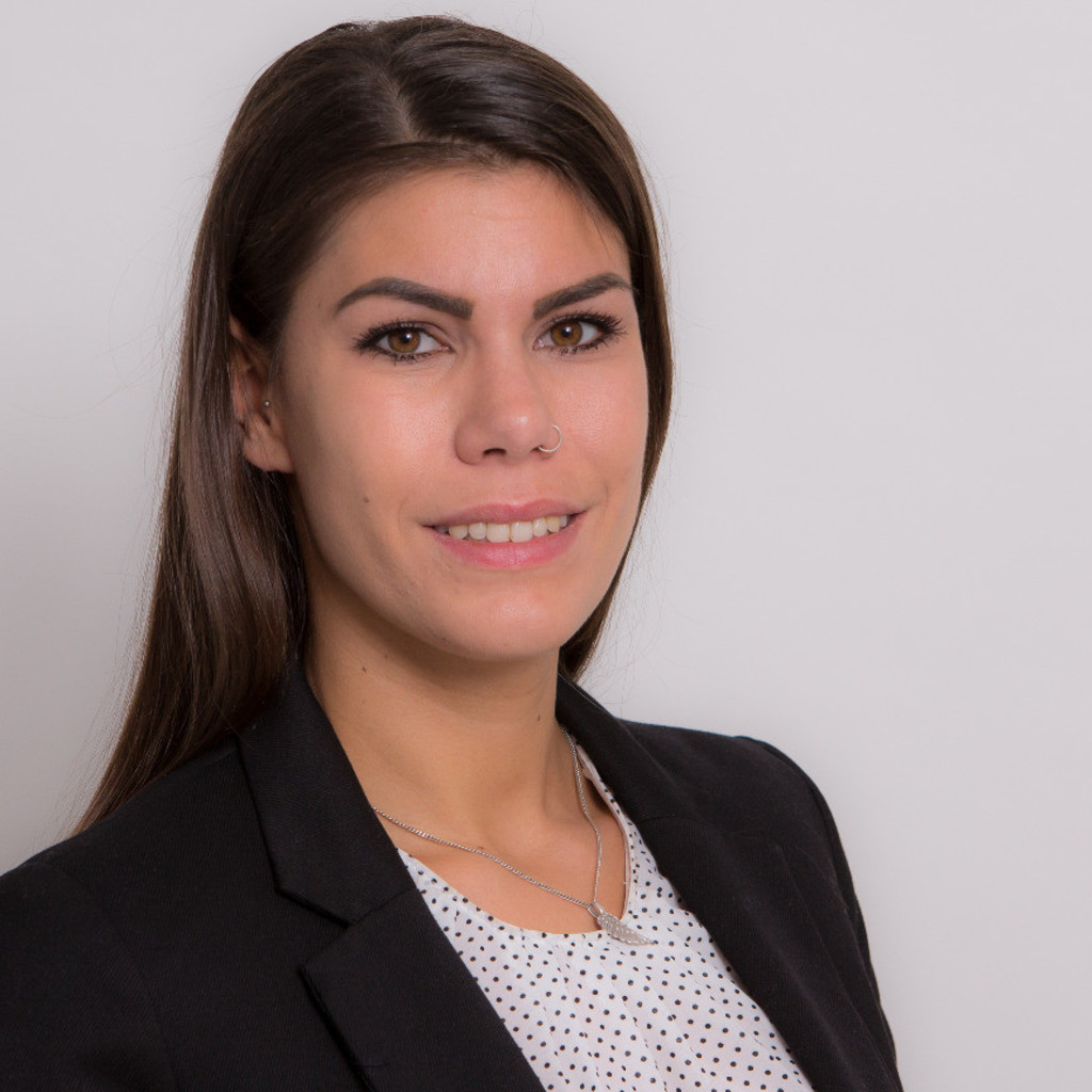 Laura Lüders - Buying Assistant /Import Assistant - Brandbase86 Fashion ...