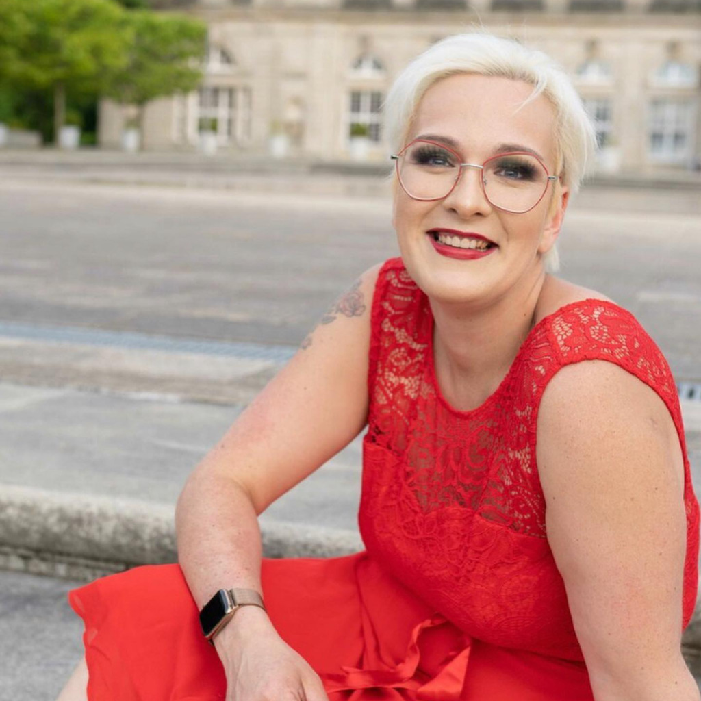 Lisa Redecker - Chef - Agentur Lisa | XING