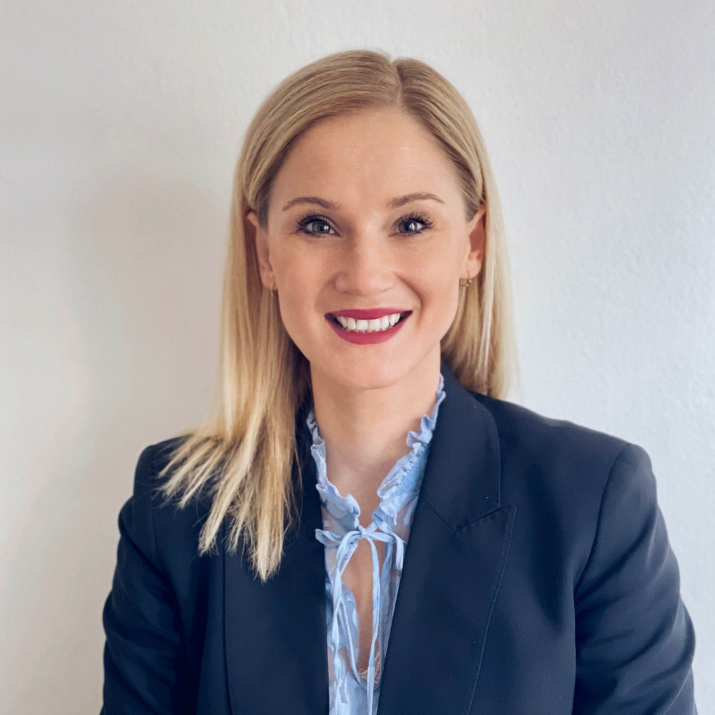 Lisa May - Area Director - WeWork | XING