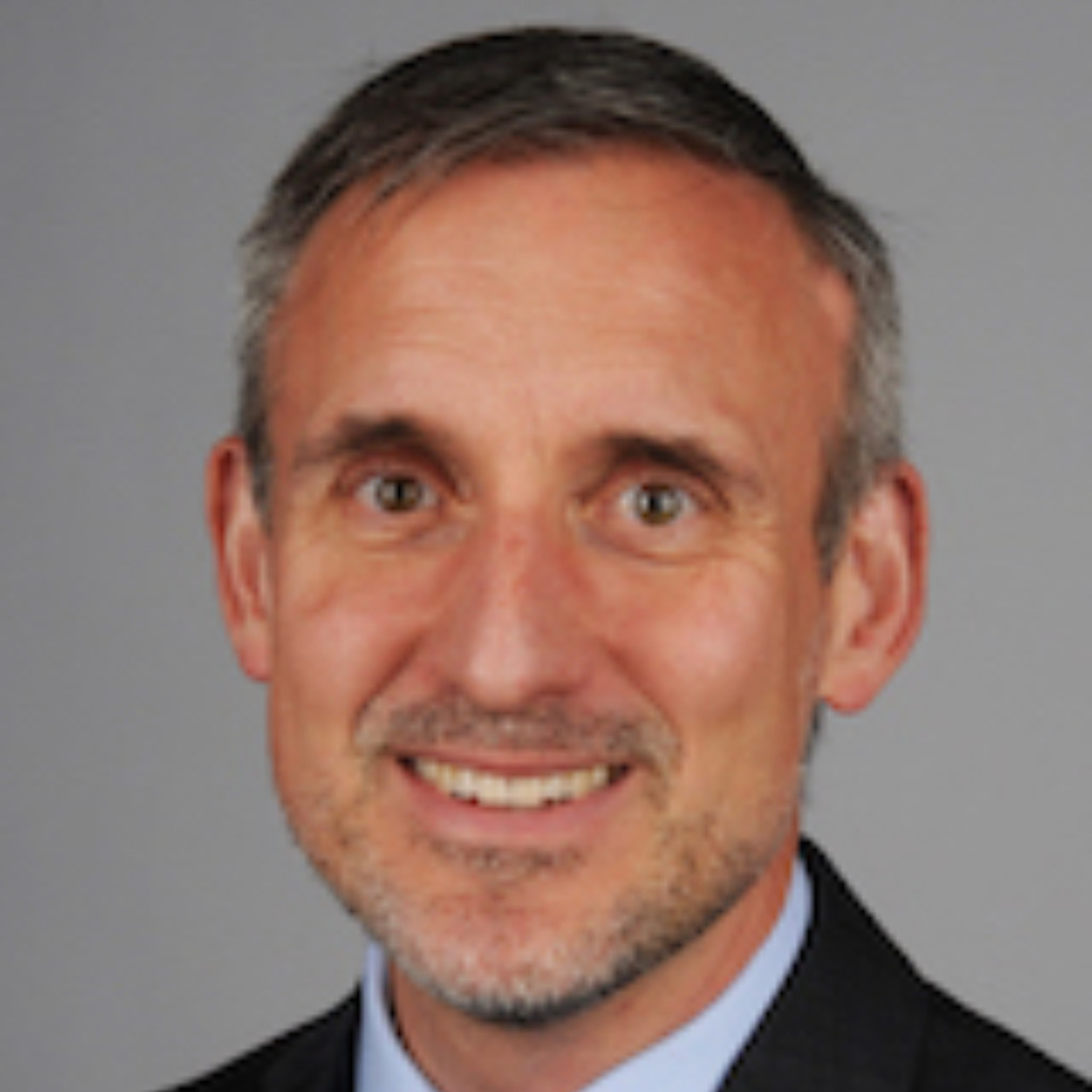 Martin Schnetz - Controller - Universitätsspital Basel | XING