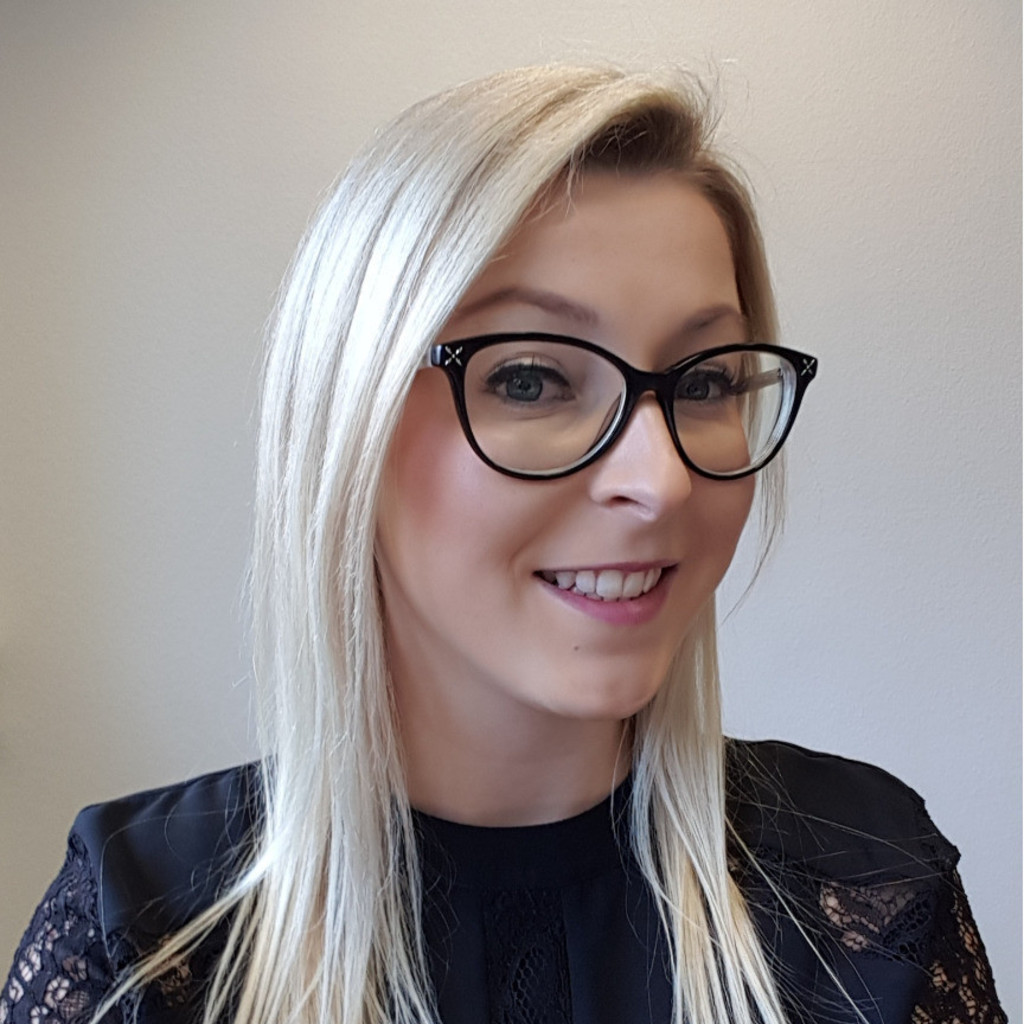 Christina Popp's Instagram, Twitter & Facebook on IDCrawl