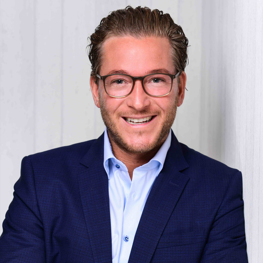 Adrian Kandel - Executive Director & Office Head Page Personnel München ...