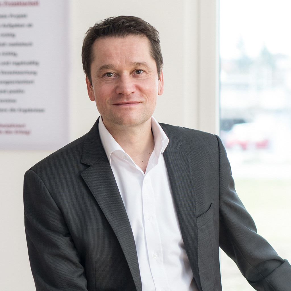 Prof. Michael Hauer - Gesellschafter Geschäftsführer - Institut für ...