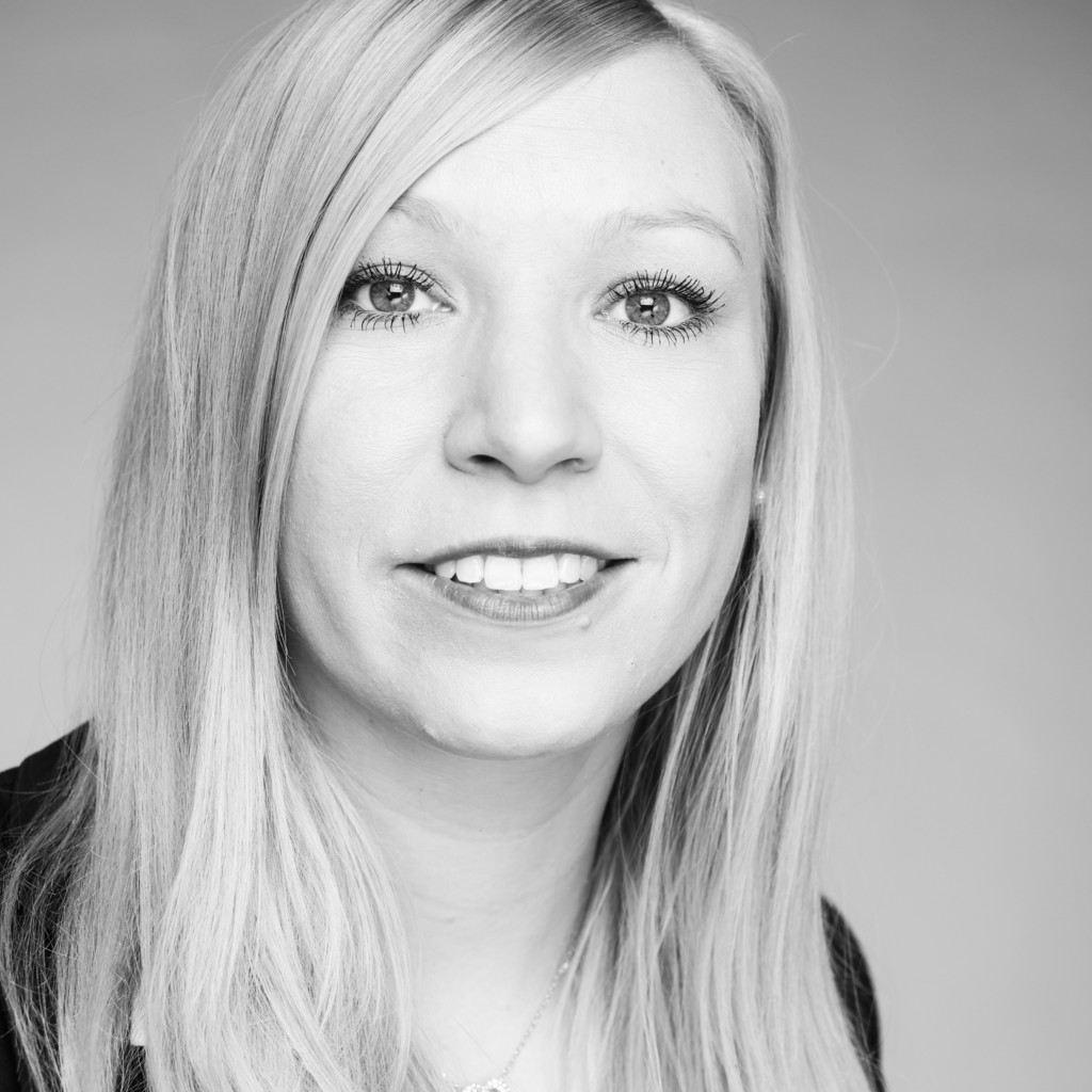Rebecca-Jasmin Blatz - Teamleiterin IT-Controlling (im Shared ...