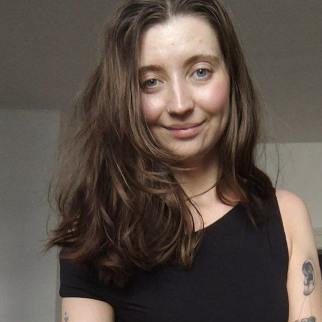 Eva Rudolf - Bundesfreiwilligendienst in der Dramaturgie - Theaterhaus ...