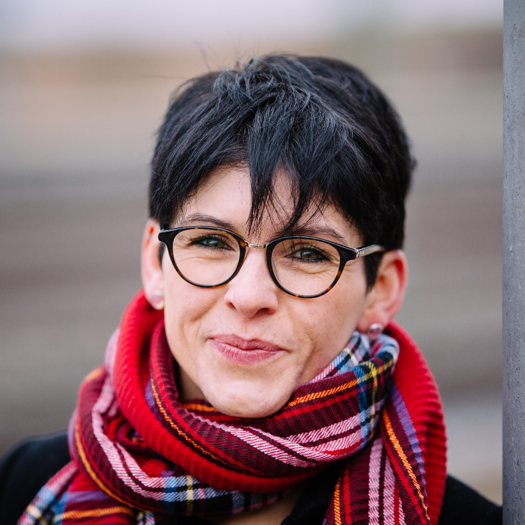 simone Köppel - Mediengestalter Digital und Print - Fraunhofer ICT | XING