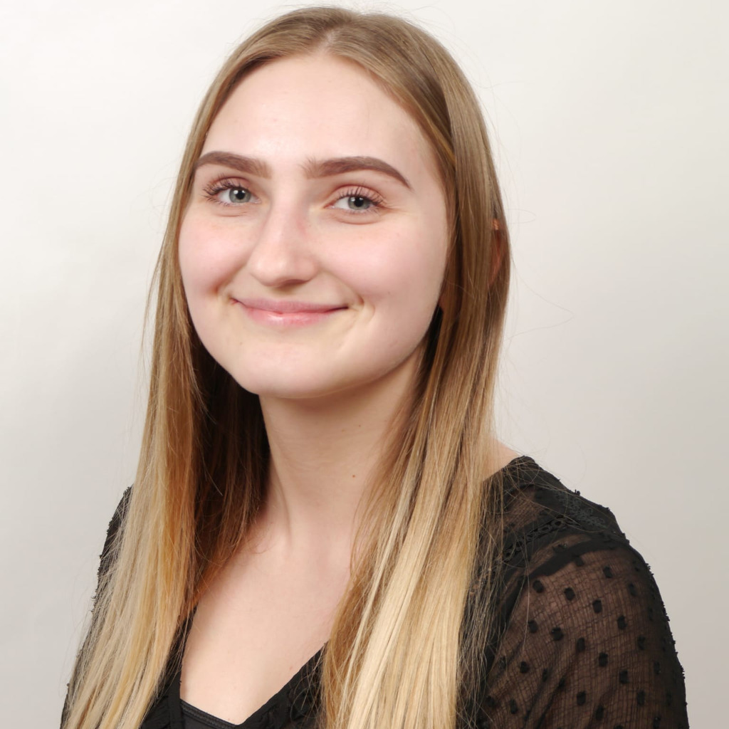 Lisa Reich's Instagram, Twitter & Facebook on IDCrawl